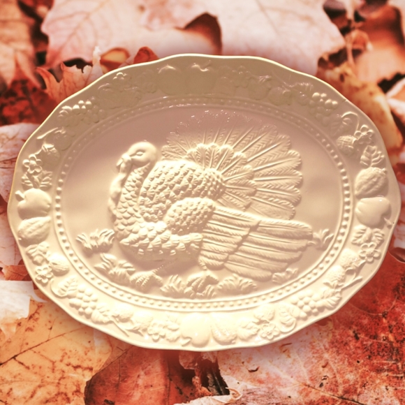 MidWest Importers | Dining | Vtg White Turkey Platter Raised Relief ...